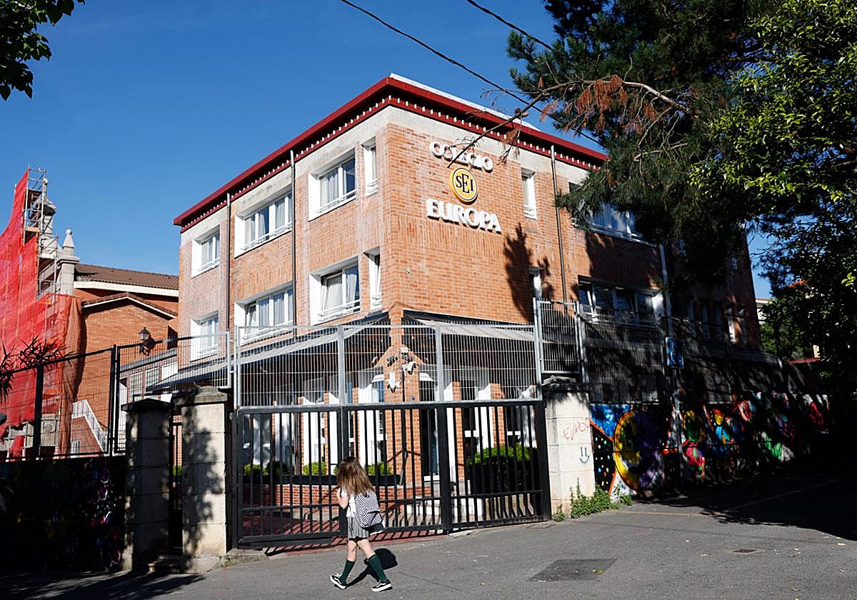 Los padres de las niñas denuncian la «tardía reacción» del colegio de Getxo ante los abusos ...